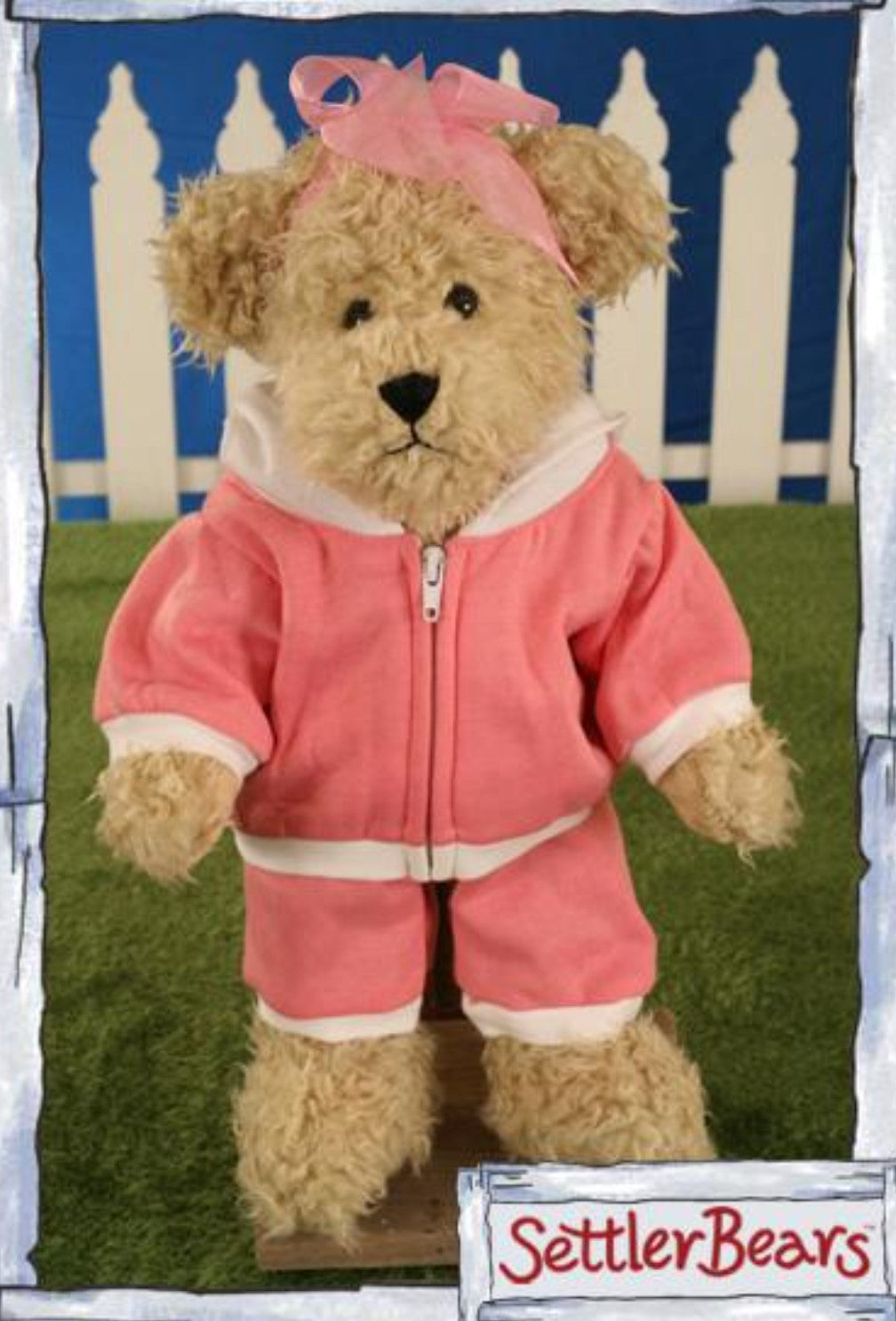 Dressed Settler Bears – Bears And Gifts